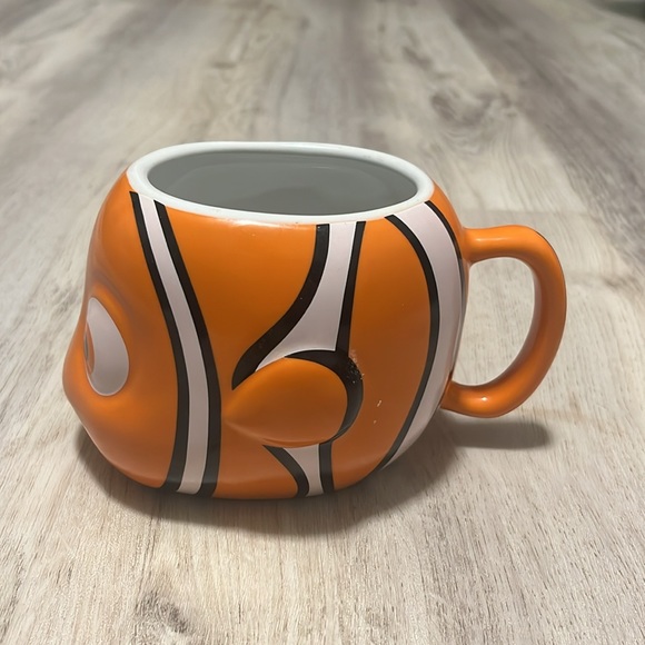Disney | Dining | Authentic Disney Store Pixar Finding Nemo Clownfish ...